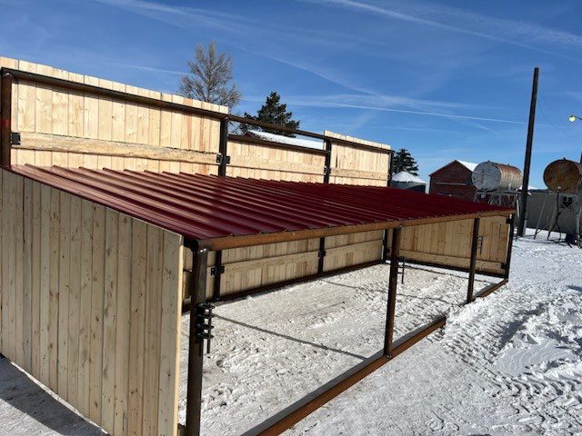 Wind Break and Calf Shelter - Post Pound Comander